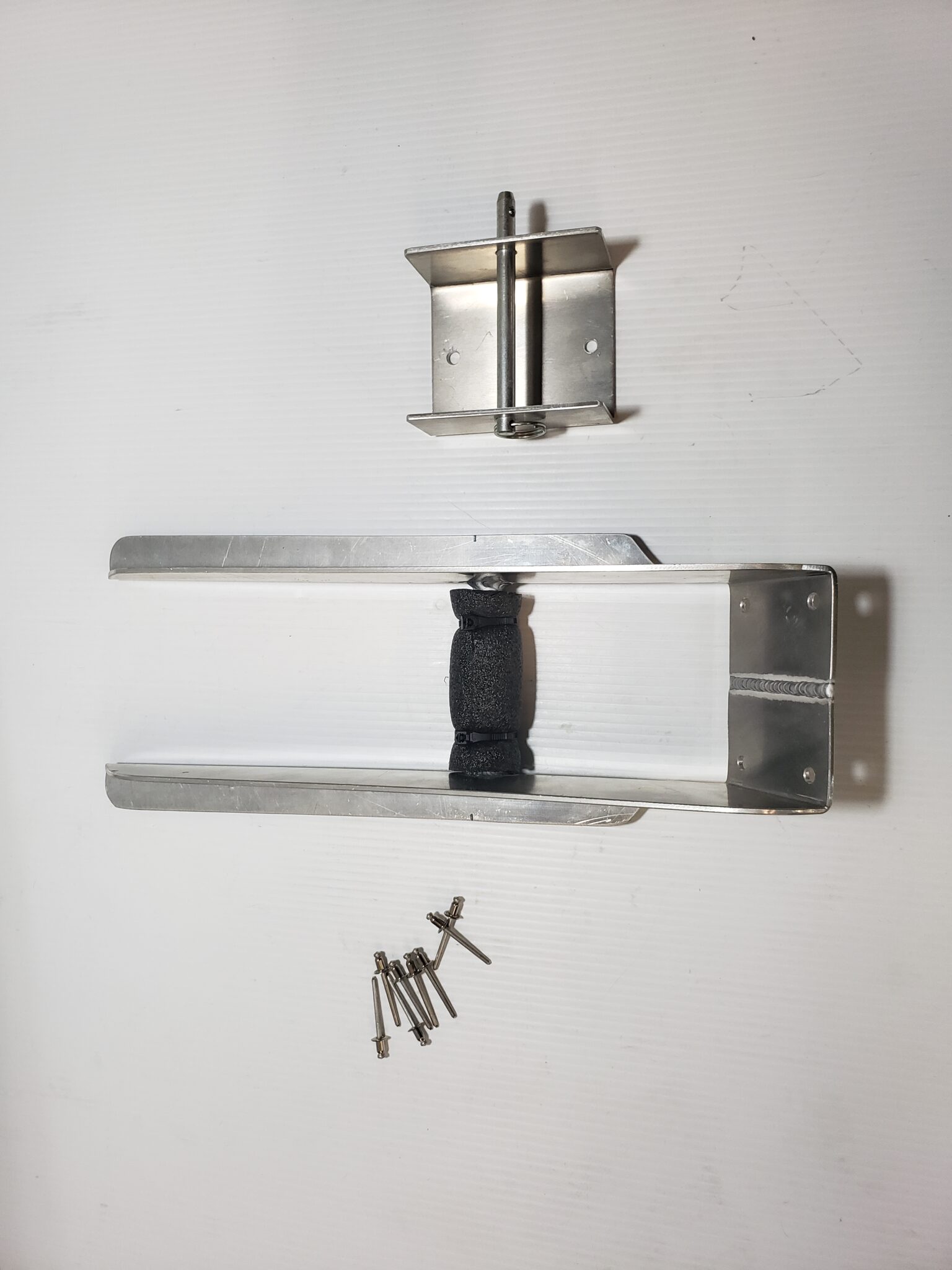 Dragster Wing Hanger - Race Tech Race Cars and Components | Russ Farmer ...